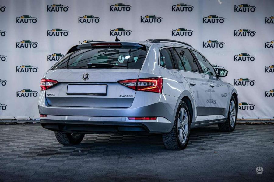 Pelēks Skoda SuperB 2016 Kauņa, ar dzinēja tilpumu 2.00 L un nobraukumu 296 tūkst. km par 10990 €, foto 4 vietnē AUTOMOTO.COM.LV