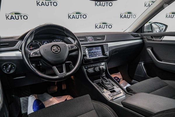 Grey Skoda SuperB 2016 in Kaunas, with an engine capacity of 2.00 L and mileage of 296 thousand km for 10990 €, photo 7 on AUTOMOTO.COM.LV