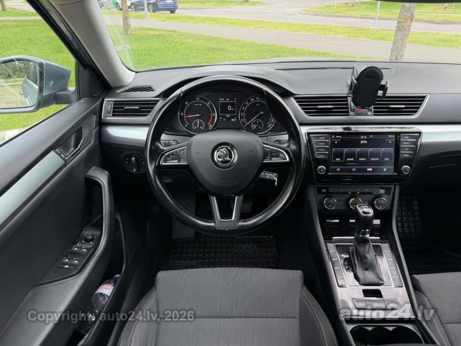 Pelēks Skoda SuperB 2016 Tallina, ar dzinēja tilpumu 2.00 L un nobraukumu 319 tūkst. km par 8200 €, foto 9 vietnē AUTOMOTO.COM.LV