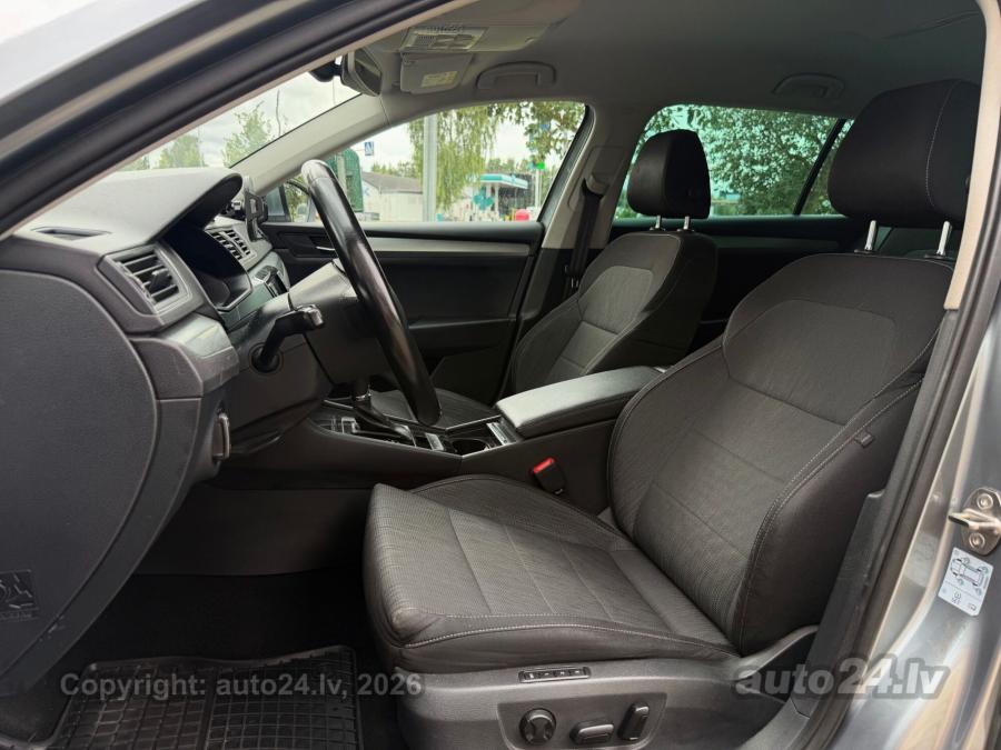 Pelēks Skoda SuperB 2016 Tallina, ar dzinēja tilpumu 2.00 L un nobraukumu 319 tūkst. km par 8200 €, foto 10 vietnē AUTOMOTO.COM.LV