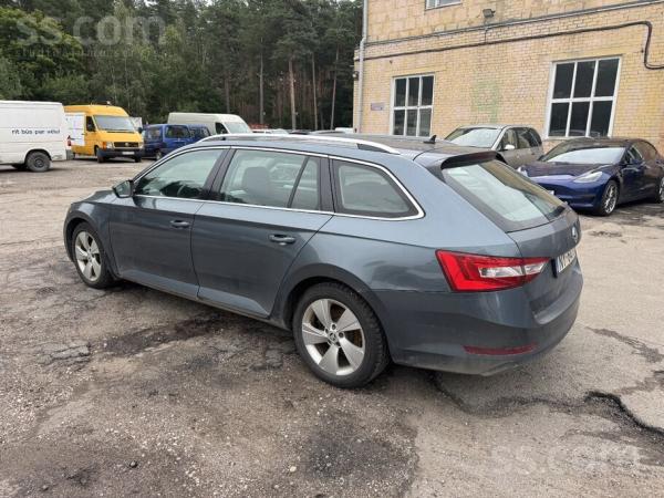 Pelēks Skoda SuperB 2016 Rīga, ar dzinēja tilpumu 2.00 L un nobraukumu 0 tūkst. km par 5600 €, foto 4 vietnē AUTOMOTO.COM.LV
