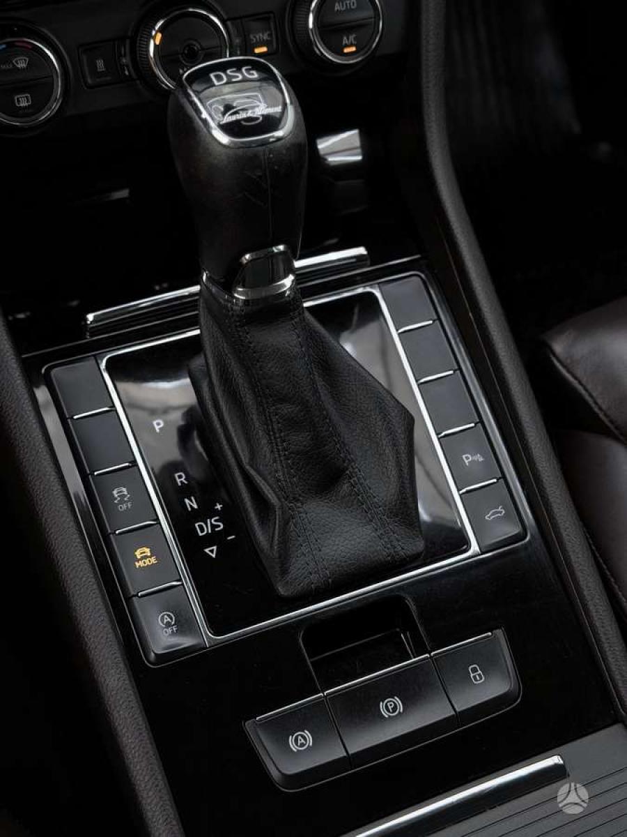 Pelēks Skoda SuperB 2016 Viļņa, ar dzinēja tilpumu 1.97 L un nobraukumu 363 tūkst. km par 11200 €, foto 25 vietnē AUTOMOTO.COM.LV