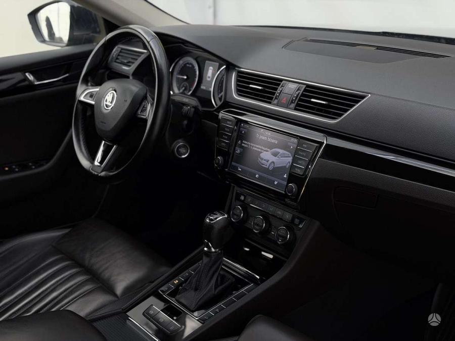 Pelēks Skoda SuperB 2016 Viļņa, ar dzinēja tilpumu 1.97 L un nobraukumu 363 tūkst. km par 11150 €, foto 32 vietnē AUTOMOTO.COM.LV
