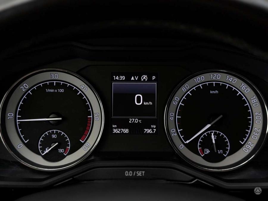 Pelēks Skoda SuperB 2016 Viļņa, ar dzinēja tilpumu 1.97 L un nobraukumu 363 tūkst. km par 11150 €, foto 66 vietnē AUTOMOTO.COM.LV