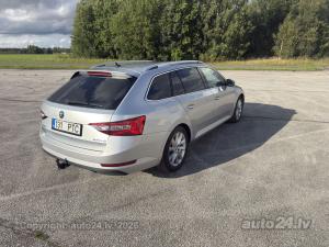 Pelēks Skoda SuperB 2016 Tallina, ar dzinēja tilpumu 2.00 L un nobraukumu 289 tūkst. km par 10000 €, foto 5 vietnē AUTOMOTO.COM.LV