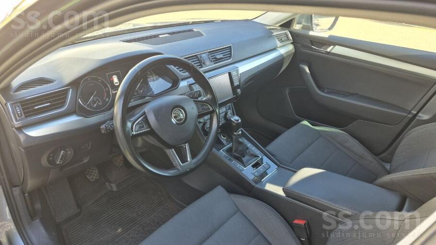 Pelēks Skoda SuperB 2016 Rīga, ar dzinēja tilpumu 1.60 L un nobraukumu 256 tūkst. km par 8500 €, foto 7 vietnē AUTOMOTO.COM.LV