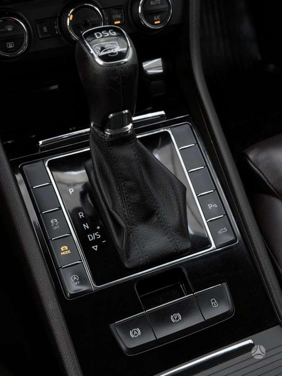 Grey Skoda SuperB 2016 in Vilnius, with an engine capacity of 1.97 L and mileage of 363 thousand km for 10150 €, photo 25 on AUTOMOTO.COM.LV