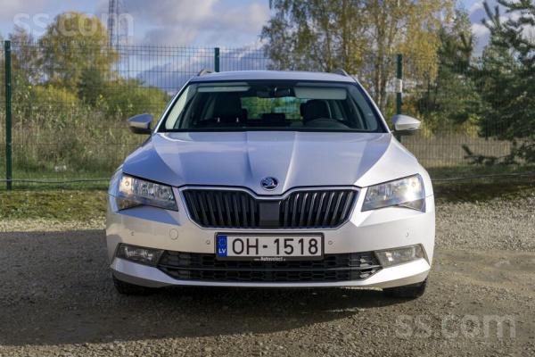 Grey Skoda SuperB 2017 in Riga, with an engine capacity of 1.60 L and mileage of 283 thousand km for 10490 €, photo 2 on AUTOMOTO.COM.LV