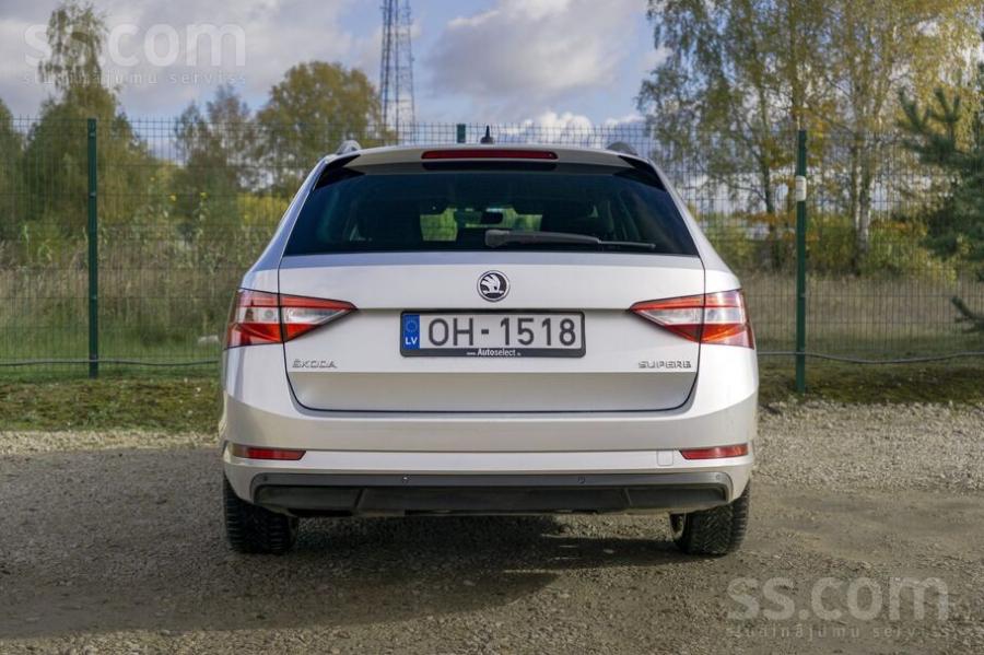 Grey Skoda SuperB 2017 in Riga, with an engine capacity of 1.60 L and mileage of 283 thousand km for 10490 €, photo 5 on AUTOMOTO.COM.LV