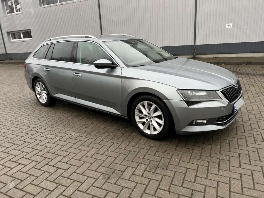Grey Skoda SuperB 2017 in Silale, with an engine capacity of 1.60 L and mileage of 463 thousand km for 6900 €, photo 9 on AUTOMOTO.COM.LV