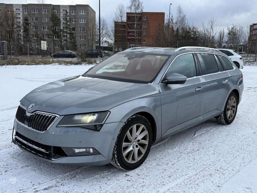 Grey Skoda SuperB 2017 in Alytus, with an engine capacity of 1.60 L and mileage of 227 thousand km for 6650 €, photo 1 on AUTOMOTO.COM.LV