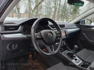 Pelēks Skoda SuperB 2017 Paide, ar dzinēja tilpumu 1.60 L un nobraukumu 171 tūkst. km par 13990 €, foto 17 vietnē AUTOMOTO.COM.LV