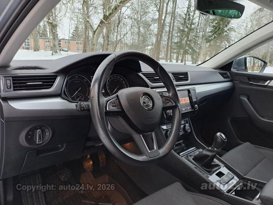 Pelēks Skoda SuperB 2017 Paide, ar dzinēja tilpumu 1.60 L un nobraukumu 171 tūkst. km par 13990 €, foto 17 vietnē AUTOMOTO.COM.LV