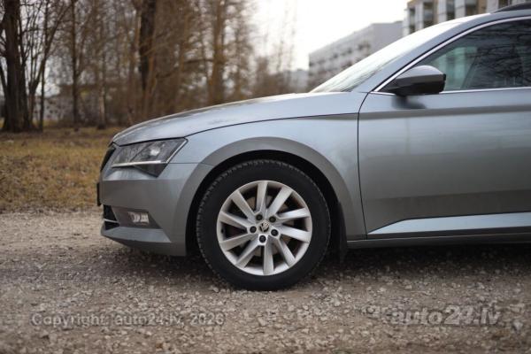 Grey Skoda SuperB 2017 in Tartu, with an engine capacity of 2.00 L and mileage of 201 thousand km for 12700 €, photo 4 on AUTOMOTO.COM.LV