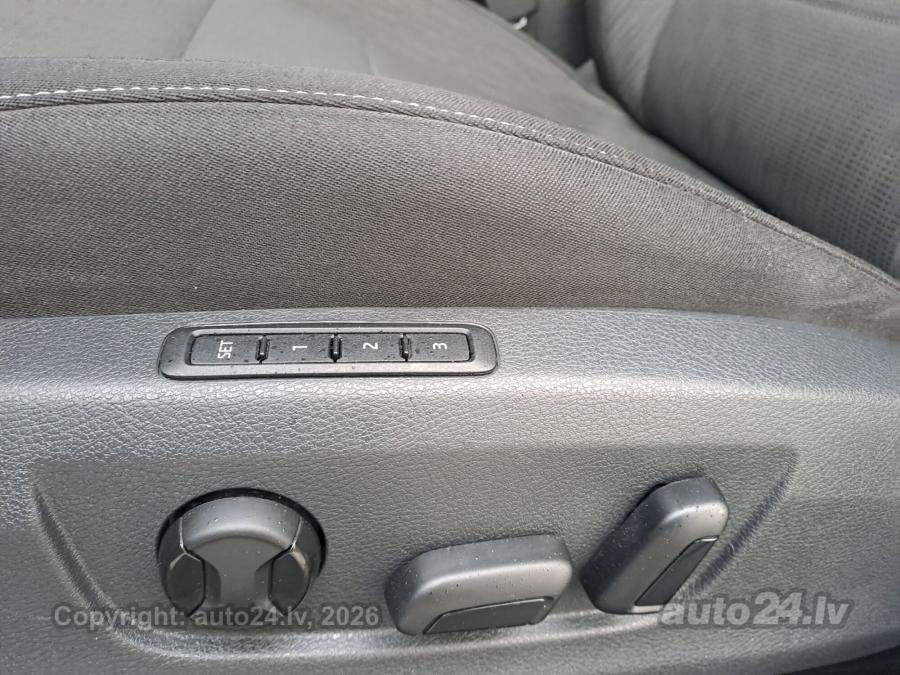 Pelēks Skoda SuperB 2017 Tallina, ar dzinēja tilpumu 1.60 L un nobraukumu 175 tūkst. km par 13990 €, foto 20 vietnē AUTOMOTO.COM.LV
