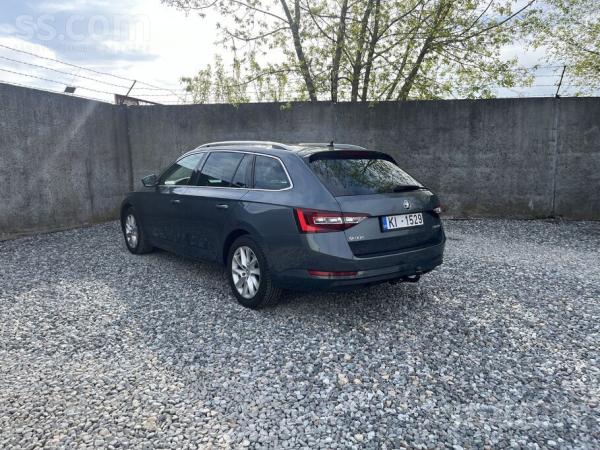 Pelēks Skoda SuperB 2017 Rīga, ar dzinēja tilpumu 2.00 L un nobraukumu 275 tūkst. km par 11750 €, foto 4 vietnē AUTOMOTO.COM.LV
