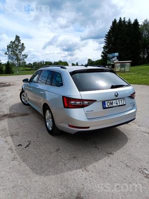 Pelēks Skoda SuperB 2017 Madona, ar dzinēja tilpumu 2.00 L un nobraukumu 245 tūkst. km par 10500 €, foto 4 vietnē AUTOMOTO.COM.LV