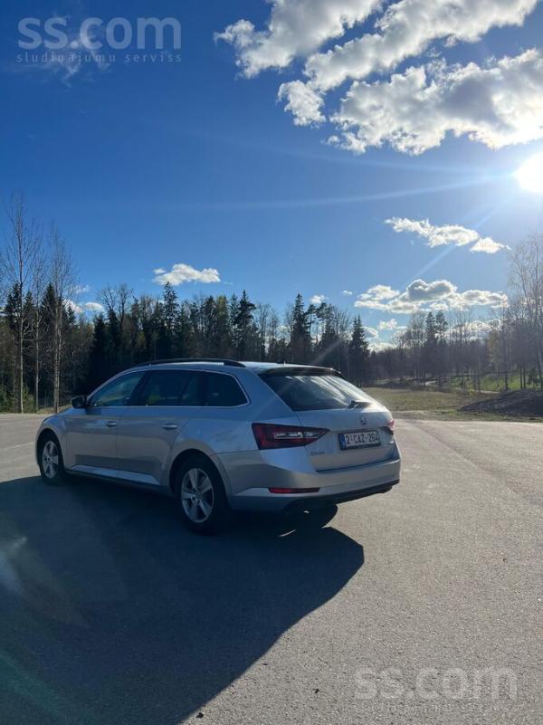 Pelēks Skoda SuperB 2017 Madona, ar dzinēja tilpumu 2.00 L un nobraukumu 350 tūkst. km par 10500 €, foto 4 vietnē AUTOMOTO.COM.LV