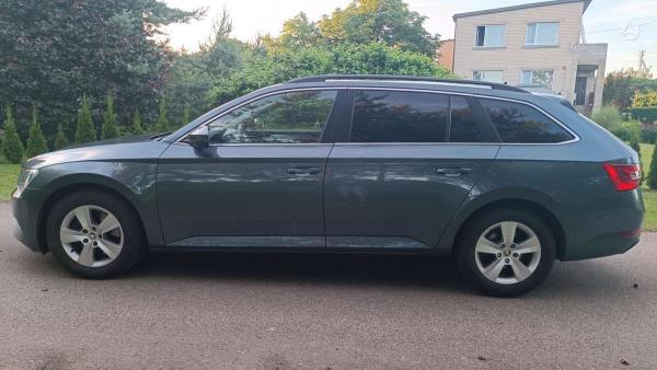 Grey Skoda SuperB 2017 in Marijampole, with an engine capacity of 1.60 L and mileage of 211 thousand km for 8800 €, photo 4 on AUTOMOTO.COM.LV
