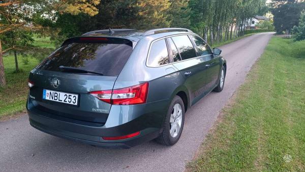 Grey Skoda SuperB 2017 in Marijampole, with an engine capacity of 1.60 L and mileage of 211 thousand km for 8800 €, photo 5 on AUTOMOTO.COM.LV