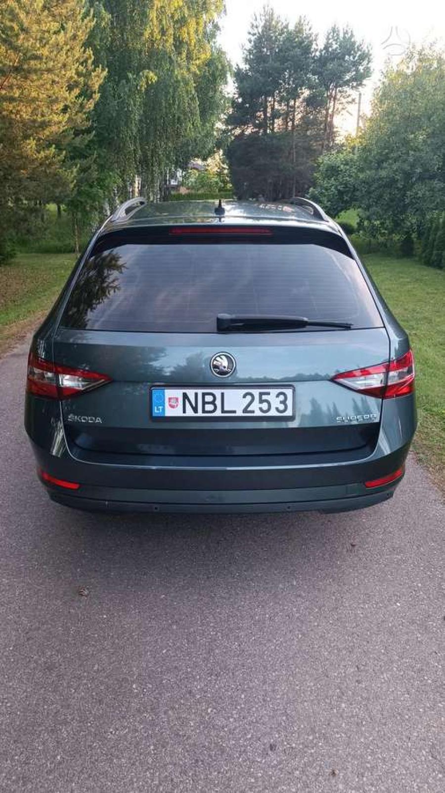 Grey Skoda SuperB 2017 in Marijampole, with an engine capacity of 1.60 L and mileage of 211 thousand km for 8800 €, photo 8 on AUTOMOTO.COM.LV