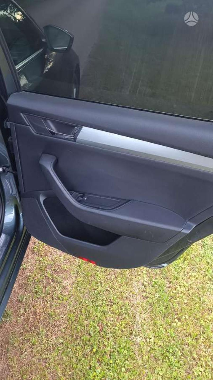 Grey Skoda SuperB 2017 in Marijampole, with an engine capacity of 1.60 L and mileage of 211 thousand km for 8800 €, photo 20 on AUTOMOTO.COM.LV