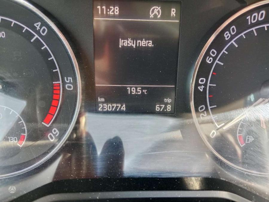 Grey Skoda SuperB 2017 in Plunge, with an engine capacity of 1.60 L and mileage of 231 thousand km for 9900 €, photo 12 on AUTOMOTO.COM.LV