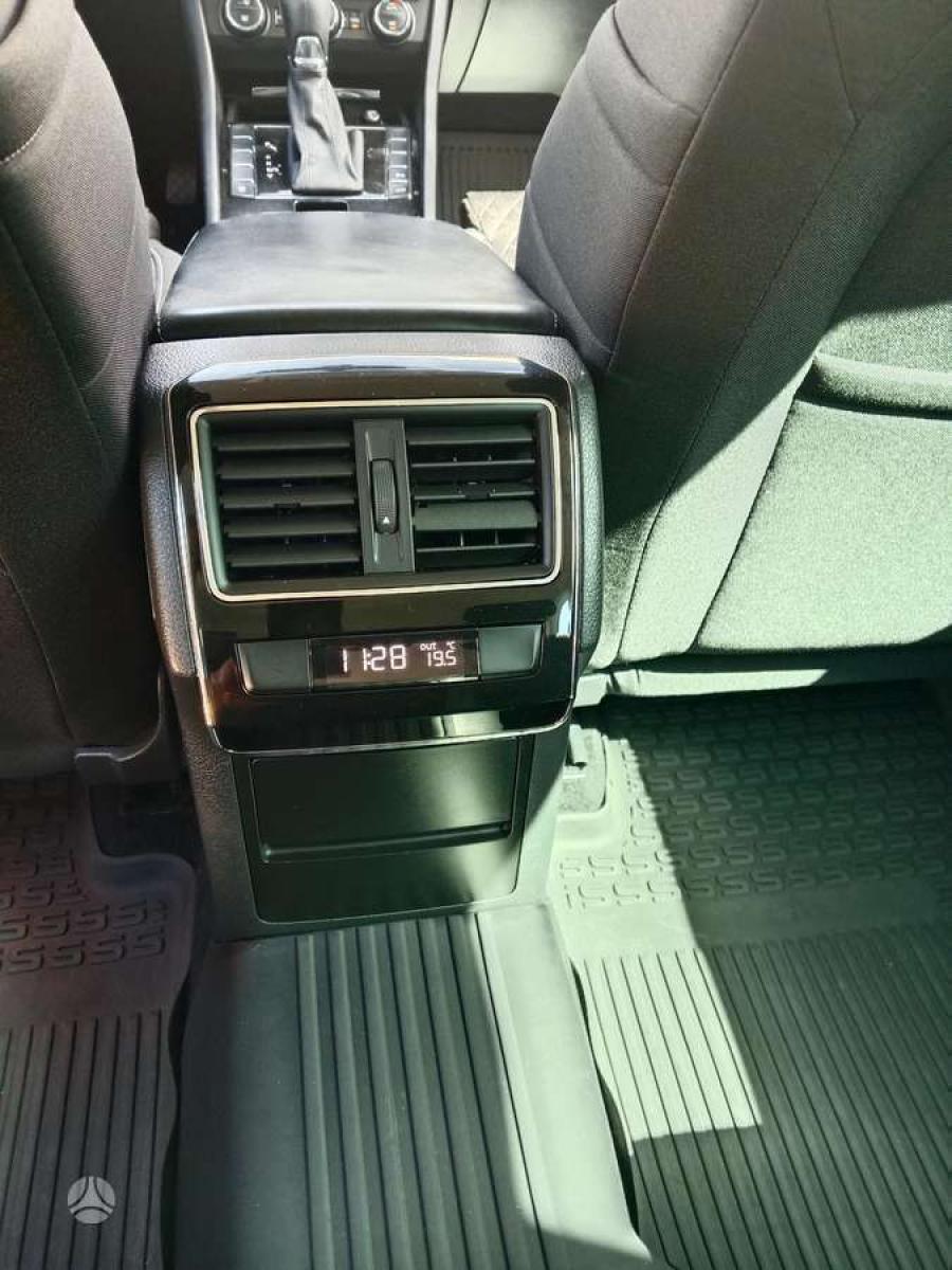 Grey Skoda SuperB 2017 in Plunge, with an engine capacity of 1.60 L and mileage of 231 thousand km for 9900 €, photo 16 on AUTOMOTO.COM.LV