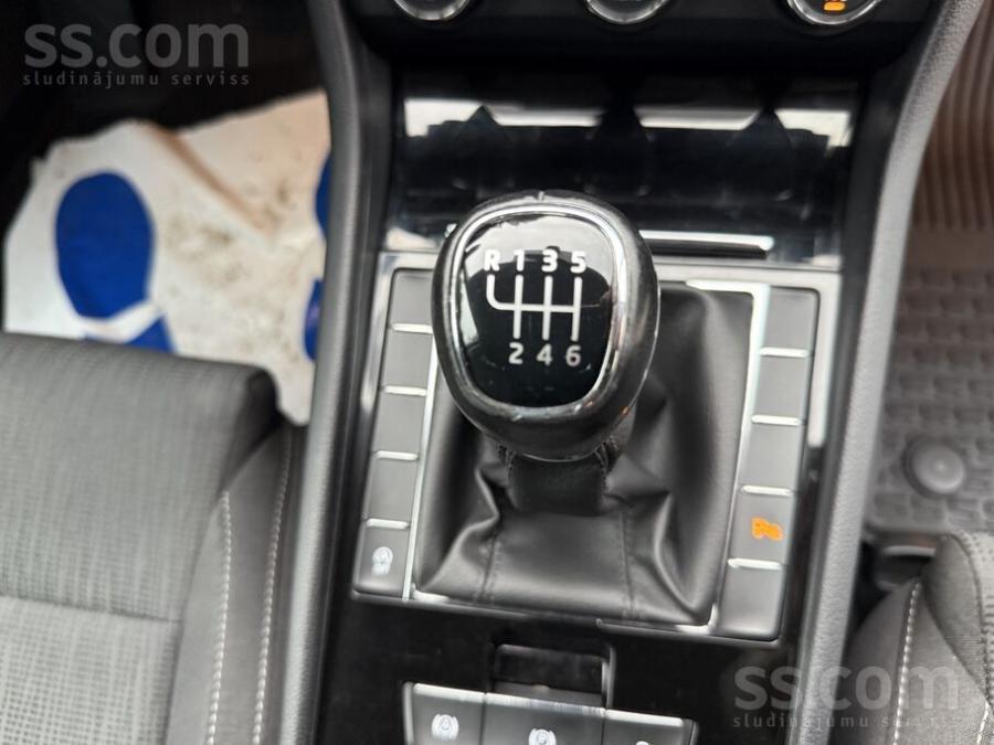 Pelēks Skoda SuperB 2017 Rīga, ar dzinēja tilpumu 1.60 L un nobraukumu 0 tūkst. km par 7990 €, foto 18 vietnē AUTOMOTO.COM.LV