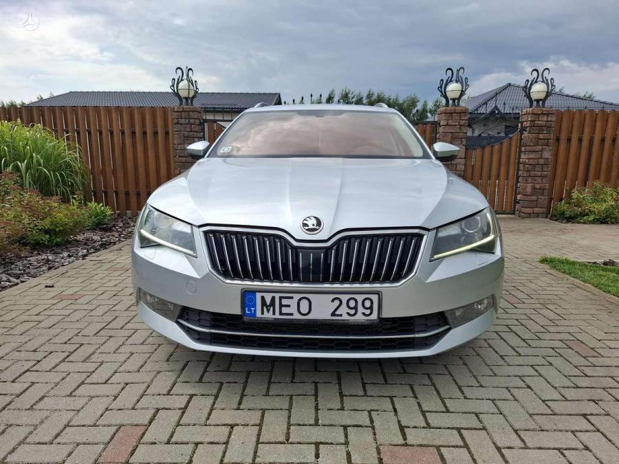 Grey Skoda SuperB 2017 in Klaipeda, with an engine capacity of 1.98 L and mileage of 201 thousand km for 13100 €, photo 6 on AUTOMOTO.COM.LV