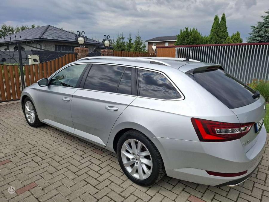 Grey Skoda SuperB 2017 in Klaipeda, with an engine capacity of 1.98 L and mileage of 201 thousand km for 13100 €, photo 7 on AUTOMOTO.COM.LV