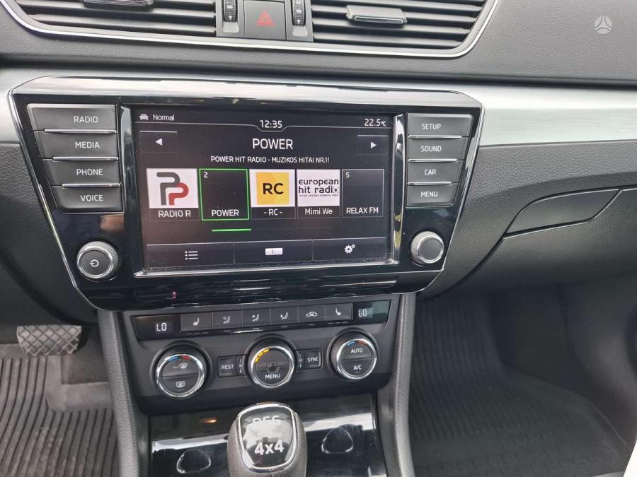 Grey Skoda SuperB 2017 in Klaipeda, with an engine capacity of 1.98 L and mileage of 201 thousand km for 13100 €, photo 15 on AUTOMOTO.COM.LV