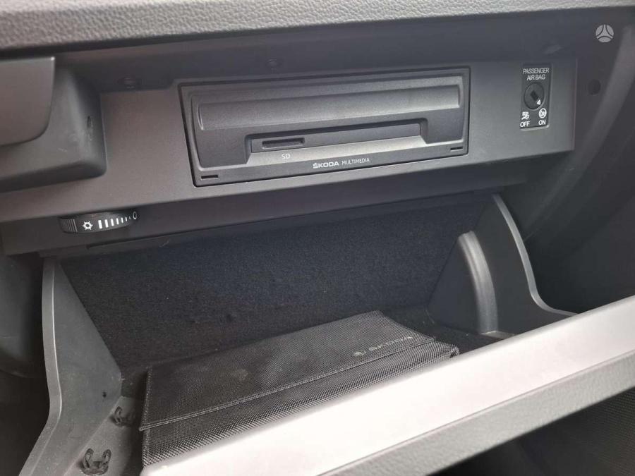 Grey Skoda SuperB 2017 in Klaipeda, with an engine capacity of 1.98 L and mileage of 201 thousand km for 13100 €, photo 23 on AUTOMOTO.COM.LV
