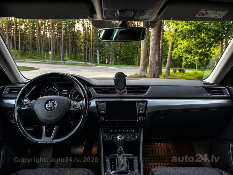 Pelēks Skoda SuperB 2017 Valga, ar dzinēja tilpumu 2.00 L un nobraukumu 318 tūkst. km par 8900 €, foto 15 vietnē AUTOMOTO.COM.LV