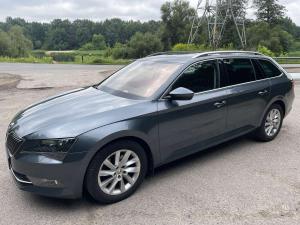 Pelēks Skoda SuperB 2017 Viļņa, ar dzinēja tilpumu 1.80 L un nobraukumu 166 tūkst. km par 11200 €, foto  vietnē AUTOMOTO.COM.LV
