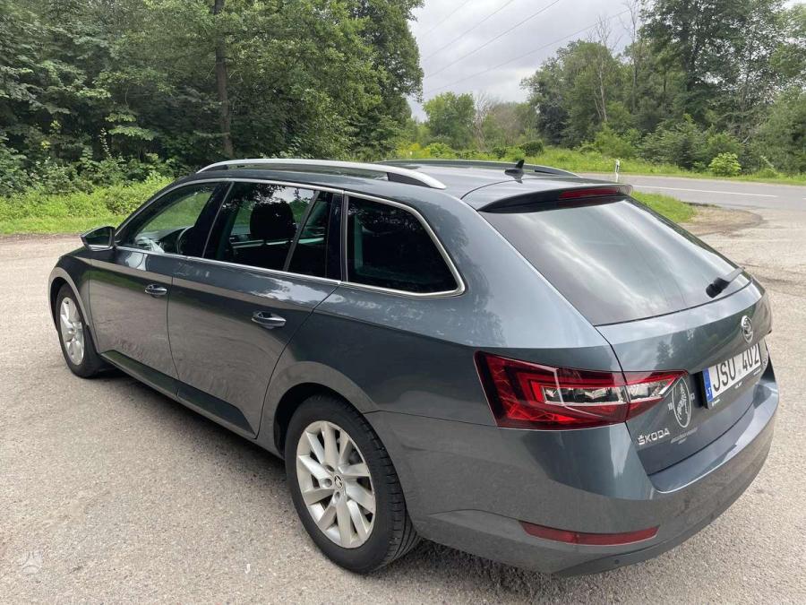 Grey Skoda SuperB 2017 in Vilnius, with an engine capacity of 1.80 L and mileage of 166 thousand km for 11200 €, photo 4 on AUTOMOTO.COM.LV