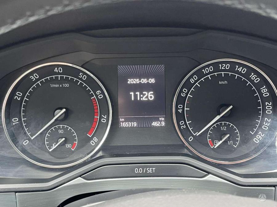 Grey Skoda SuperB 2017 in Vilnius, with an engine capacity of 1.80 L and mileage of 166 thousand km for 11200 €, photo 9 on AUTOMOTO.COM.LV