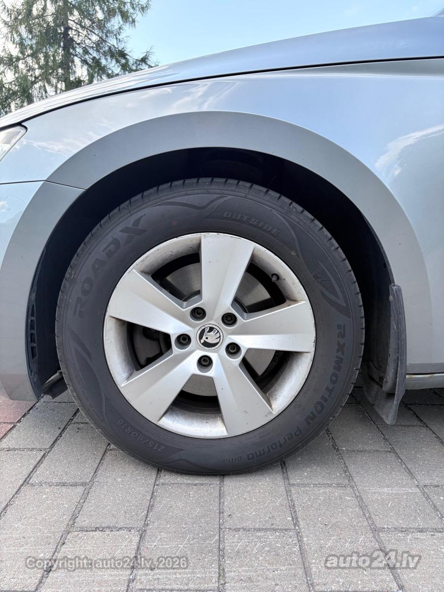 Pelēks Skoda SuperB 2017 Rakvere, ar dzinēja tilpumu 1.40 L un nobraukumu 227 tūkst. km par 9500 €, foto 10 vietnē AUTOMOTO.COM.LV