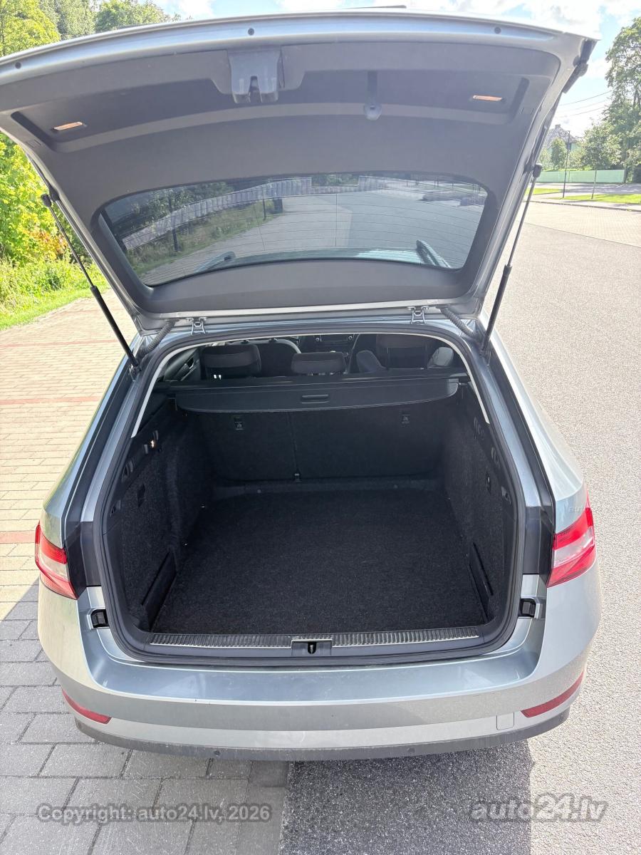 Pelēks Skoda SuperB 2017 Rakvere, ar dzinēja tilpumu 1.40 L un nobraukumu 227 tūkst. km par 9500 €, foto 14 vietnē AUTOMOTO.COM.LV