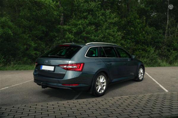 Grey Skoda SuperB 2017 in Kaunas, with an engine capacity of 1.80 L and mileage of 223 thousand km for 10800 €, photo 6 on AUTOMOTO.COM.LV