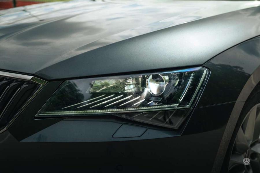Pelēks Skoda SuperB 2017 Kauņa, ar dzinēja tilpumu 1.80 L un nobraukumu 223 tūkst. km par 10800 €, foto 10 vietnē AUTOMOTO.COM.LV