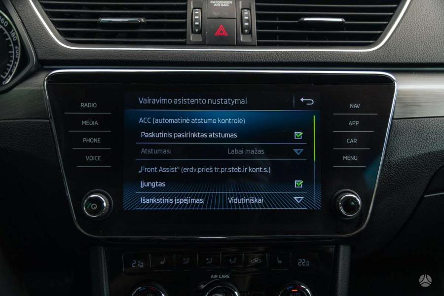 Pelēks Skoda SuperB 2017 Kauņa, ar dzinēja tilpumu 1.80 L un nobraukumu 223 tūkst. km par 10800 €, foto 25 vietnē AUTOMOTO.COM.LV