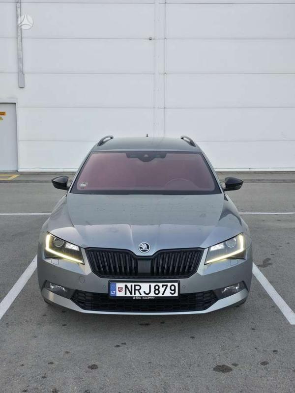 Skoda SuperB 2017 in Klaipeda on AUTOMOTO.COM.LV Grey Skoda SuperB 2017 in Klaipeda, with an engine capacity of 1.97 L and mileage of 287 thousand km for 12500 €, photo 4 on AUTOMOTO.COM.LV