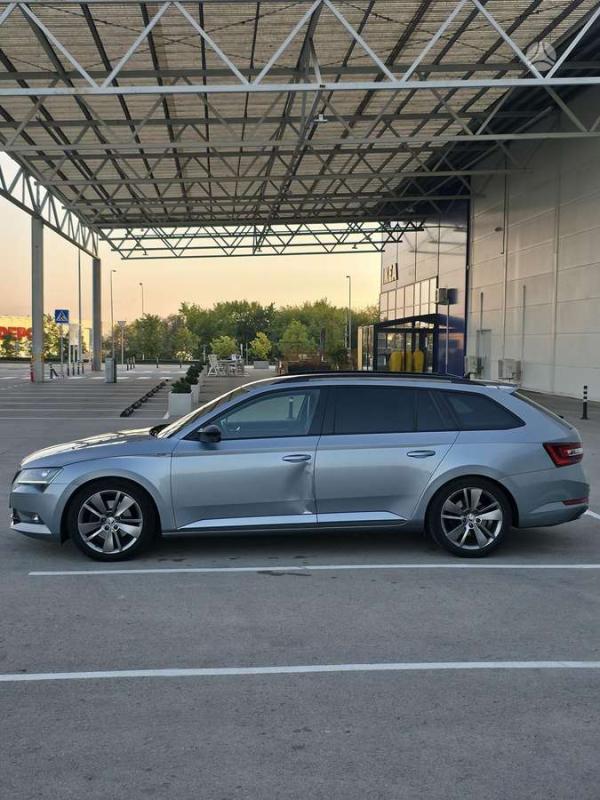 Skoda SuperB 2017 in Klaipeda on AUTOMOTO.COM.LV Grey Skoda SuperB 2017 in Klaipeda, with an engine capacity of 1.97 L and mileage of 287 thousand km for 12500 €, photo 6 on AUTOMOTO.COM.LV