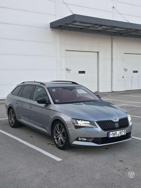 Skoda SuperB 2017 in Klaipeda on AUTOMOTO.COM.LV Grey Skoda SuperB 2017 in Klaipeda, with an engine capacity of 1.97 L and mileage of 287 thousand km for 12500 €, photo 11 on AUTOMOTO.COM.LV