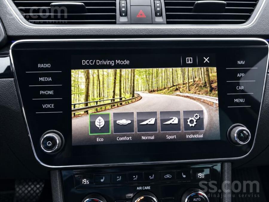 Pelēks Skoda SuperB 2017 Rīga, ar dzinēja tilpumu 1.80 L un nobraukumu 208 tūkst. km par 13990 €, foto 13 vietnē AUTOMOTO.COM.LV