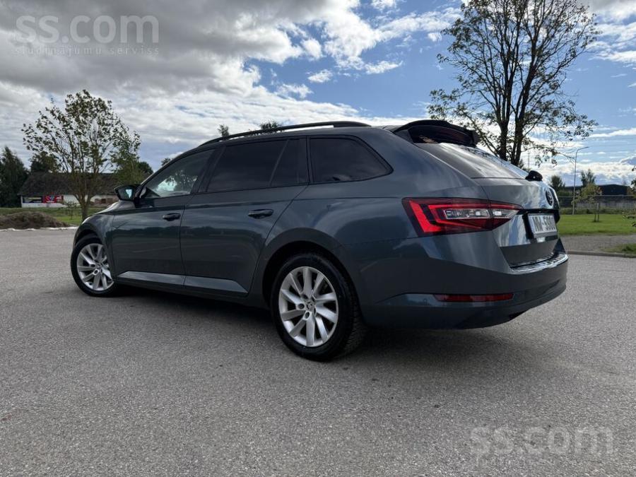 Grey Skoda SuperB 2017 in Riga, with an engine capacity of 1.60 L and mileage of 257 thousand km for 13777 €, photo 4 on AUTOMOTO.COM.LV