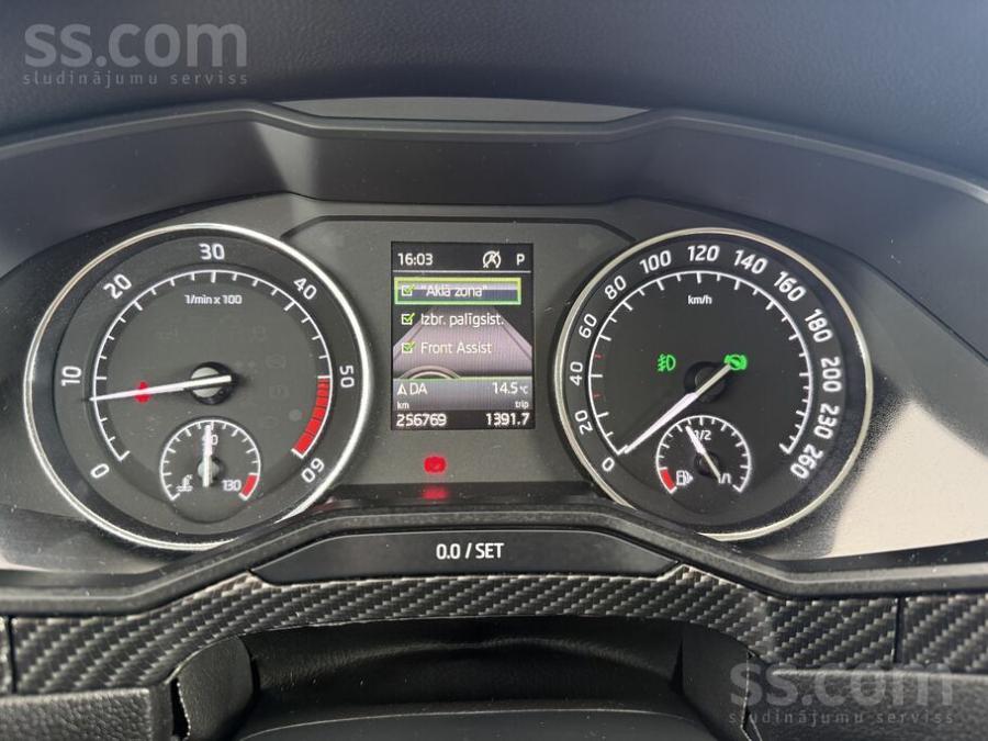 Grey Skoda SuperB 2017 in Riga, with an engine capacity of 1.60 L and mileage of 257 thousand km for 13777 €, photo 15 on AUTOMOTO.COM.LV