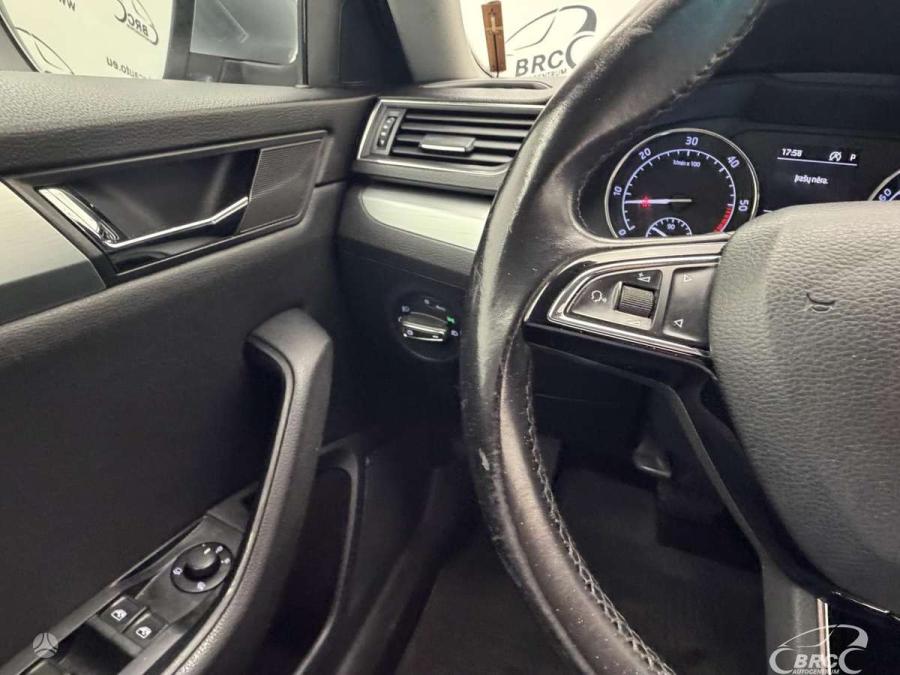 Pelēks Skoda SuperB 2017 Viļņa, ar dzinēja tilpumu 1.60 L un nobraukumu 233 tūkst. km par 11000 €, foto 31 vietnē AUTOMOTO.COM.LV