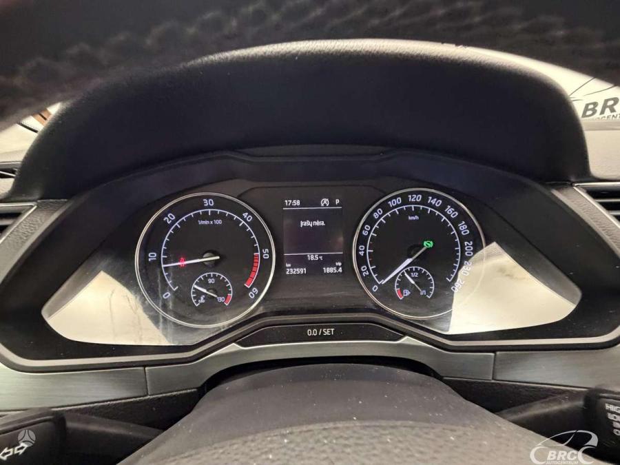 Pelēks Skoda SuperB 2017 Viļņa, ar dzinēja tilpumu 1.60 L un nobraukumu 233 tūkst. km par 11000 €, foto 32 vietnē AUTOMOTO.COM.LV